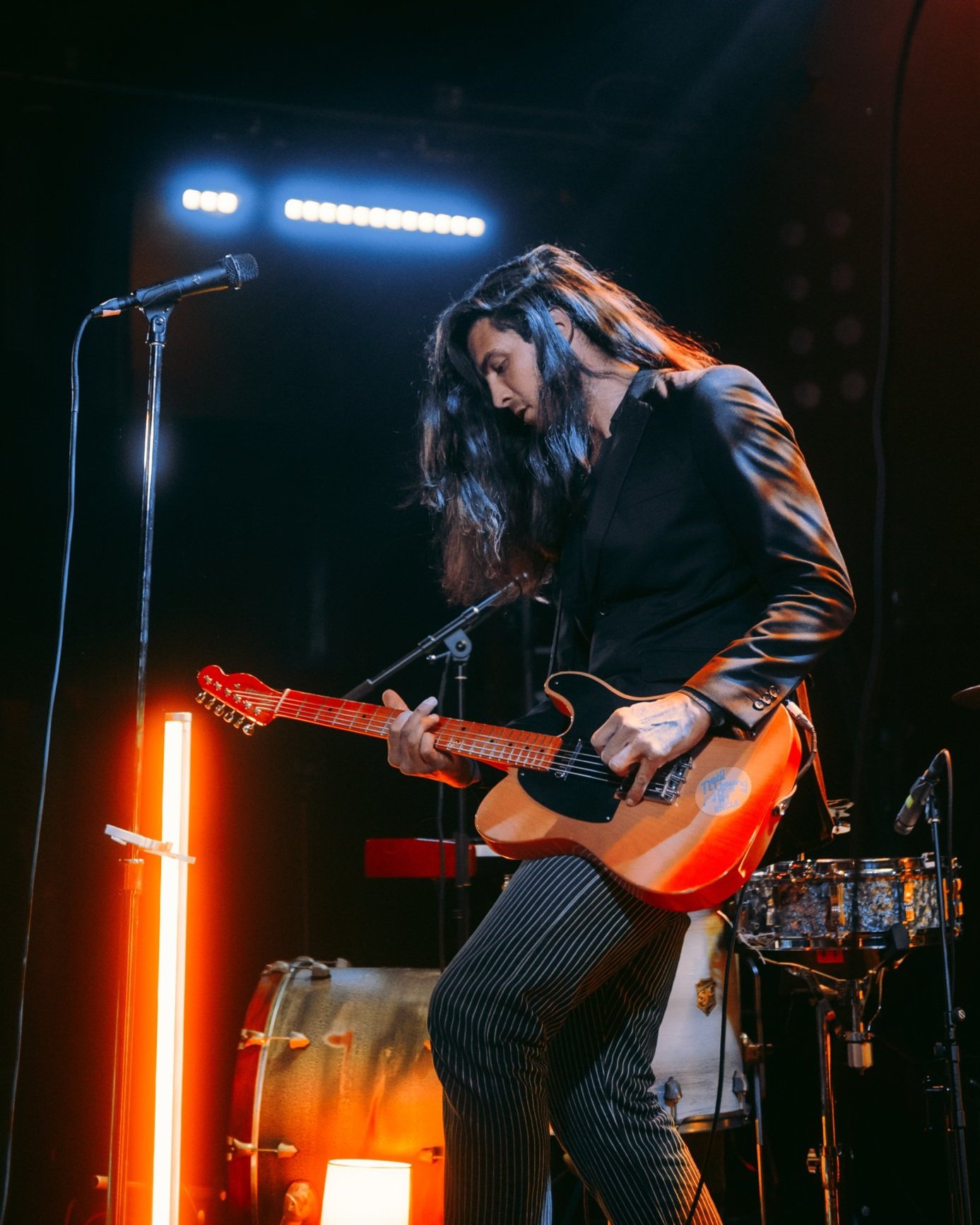 Billy Raffoul Plays the Legendary Troubadour - Good Guys Press