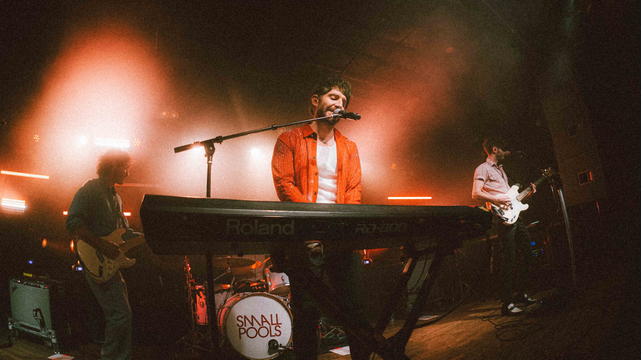 High-Fives and Laughter and Whales — Oh My! A Look Inside the Night Shift Tour With Smallpools ...